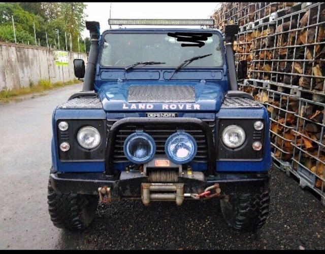 Landrover Defender: Land Rover defender 90 300 tdi