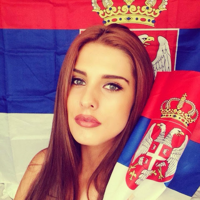 The Perfect Miss: Arnela Zekovic renuncia al título de Miss Universo Serbia 2013.
