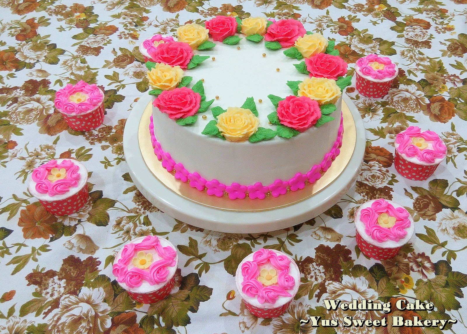 Yus Sweet Bakery: Kek Pengantin 2 Tingkat, Tema Pink / Cream