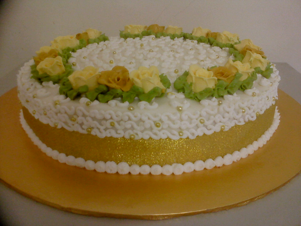 Balqisyia's Choc Shop: KEK EMAS