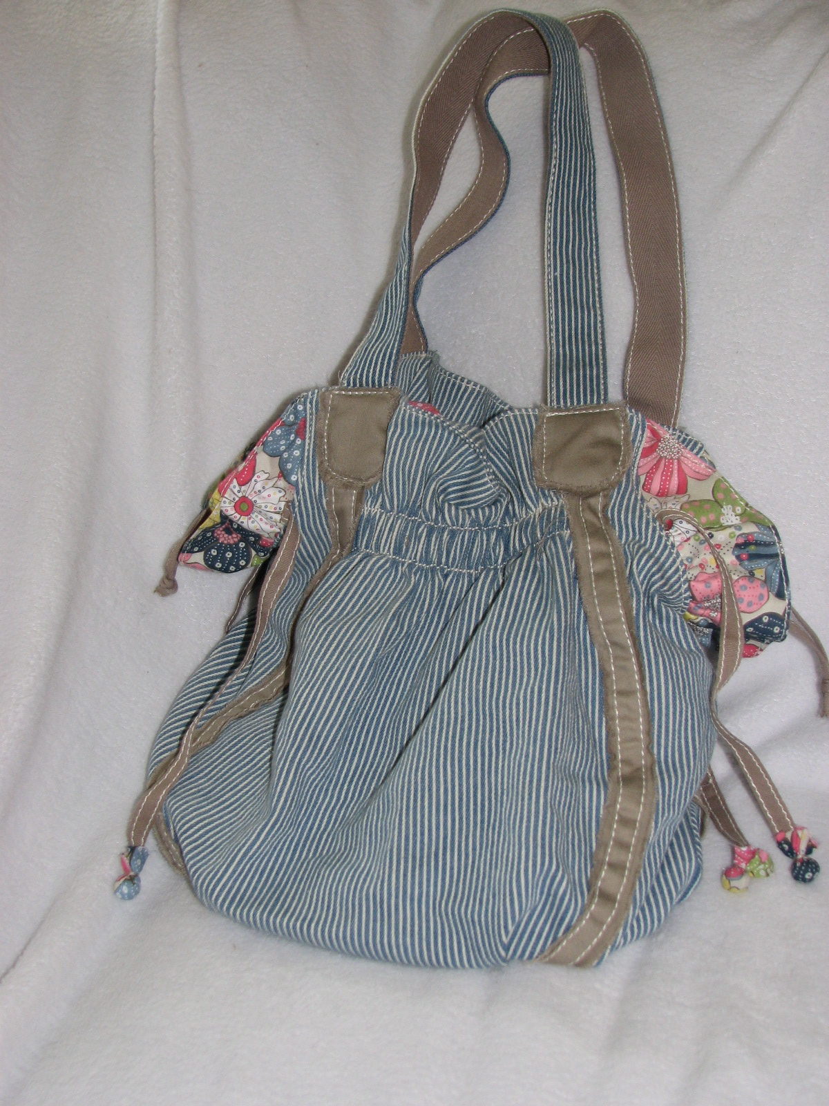 Amber Creamer's Thirty One Gifts: CINCH TOP BUCKET BAG