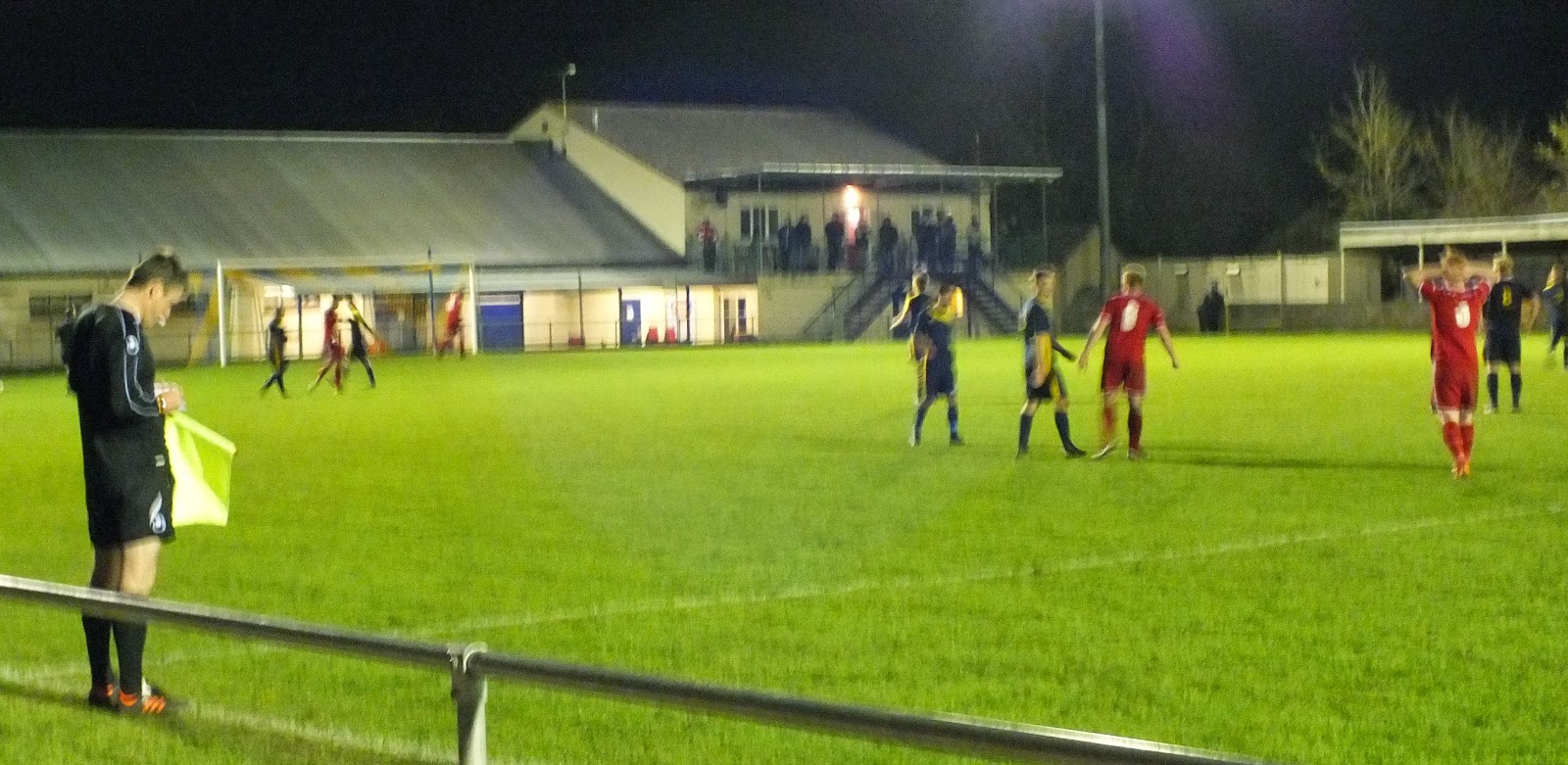 The Mowdog On The Road...: CARTERTON FC 3-3 FAIRFORD TOWN: match report ...