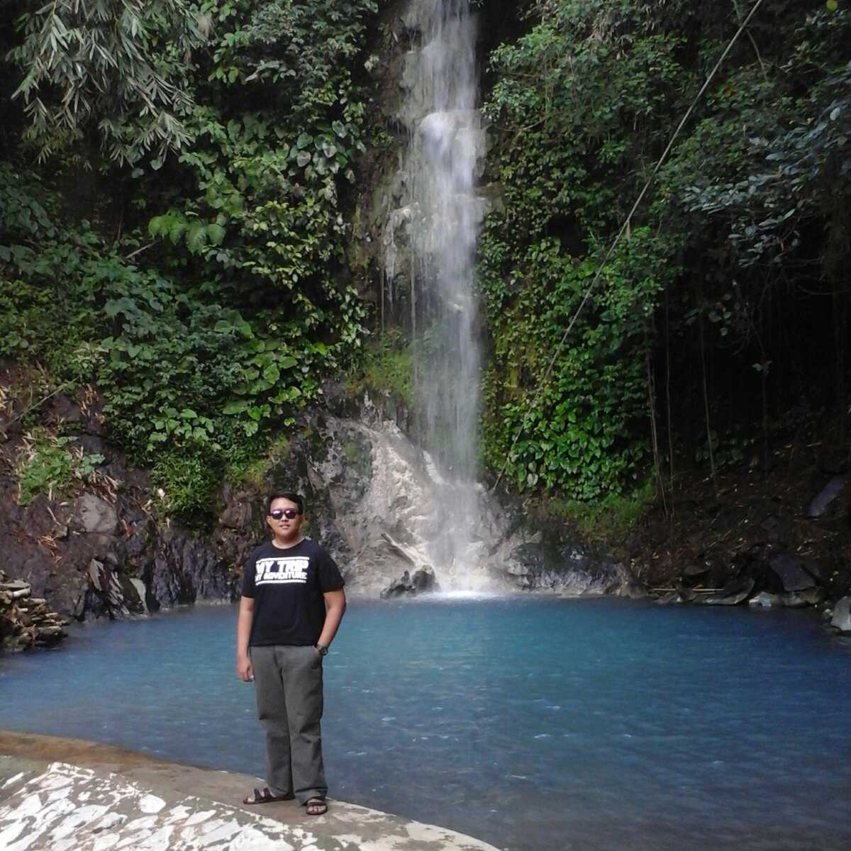 MR NUGRAHA BLOG: Curug Koleangkak - Indahnya Air Biru