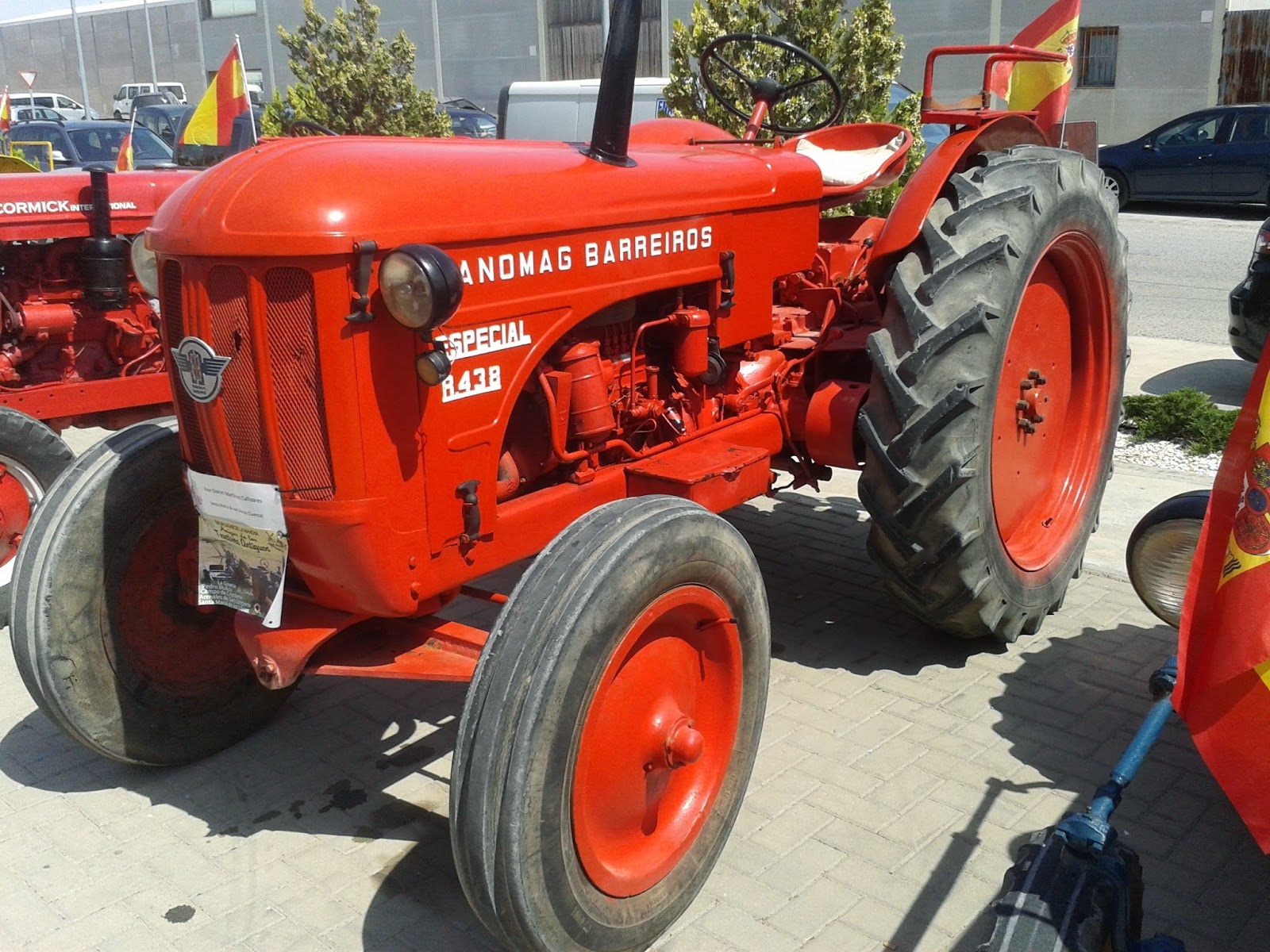 Exposición de tractores antiguos de la Feria del Ajo 2014 | Las Pedroñeras