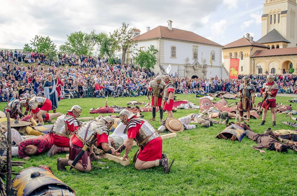 Ştiinţă pentru toţi: PROGRAMUL Festivalului Roman Apulum 2017 de la ...