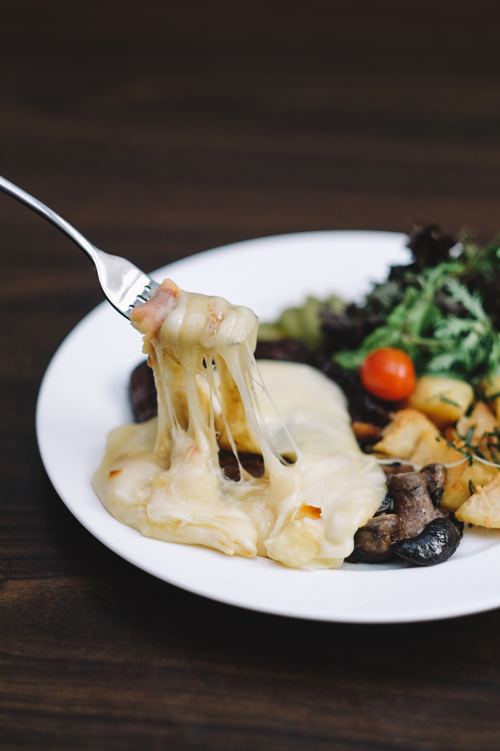 WILLIE BROTHERS STEAK HOUSE: NYC INSPIRED RACLETTE STEAK COMES TO ...