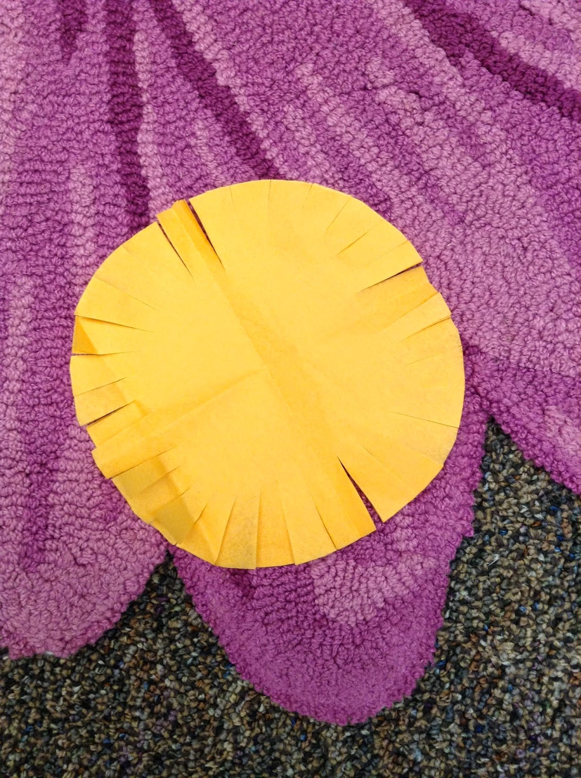 Making Paper Marigolds Step by Step in your classroom | Mundo de Pepita