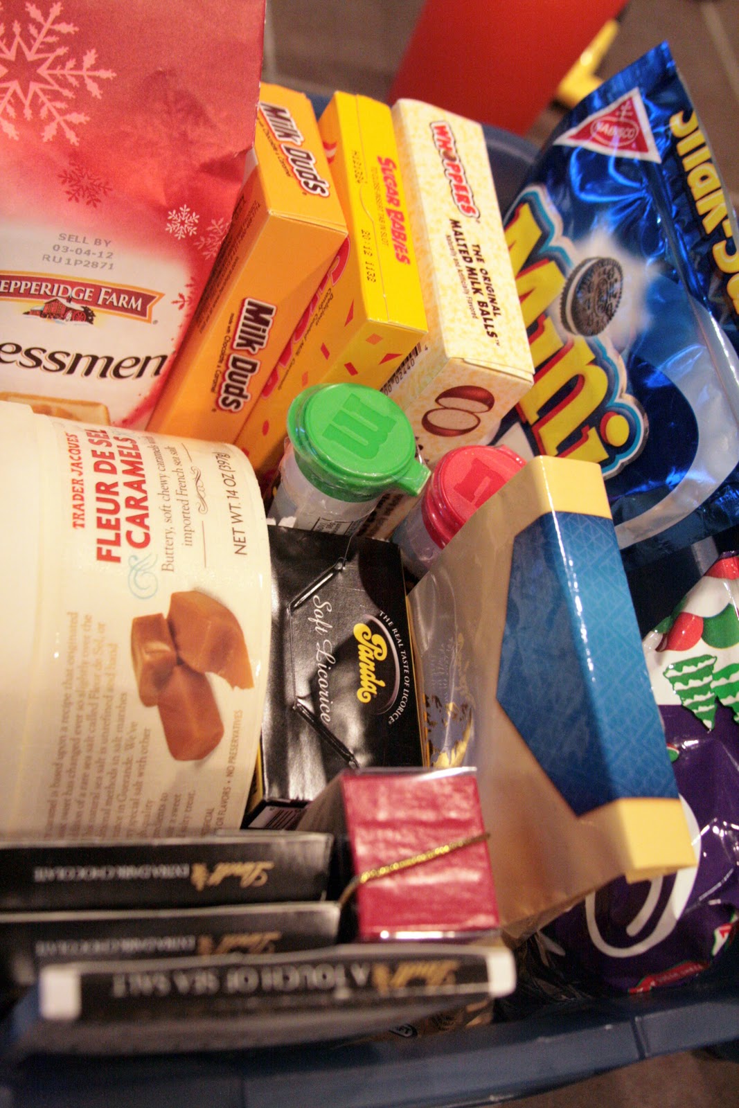 The Navy Stripe: Operation - Pantry Redo