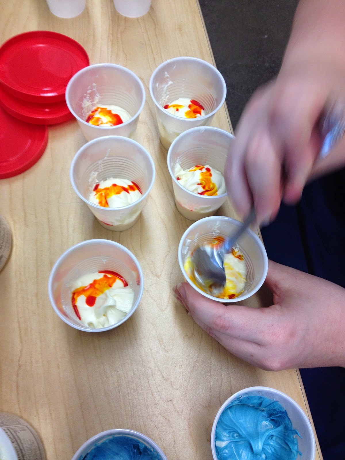 come to the Art side: Monday Mayhem: Edible Art Cookie Color Wheel