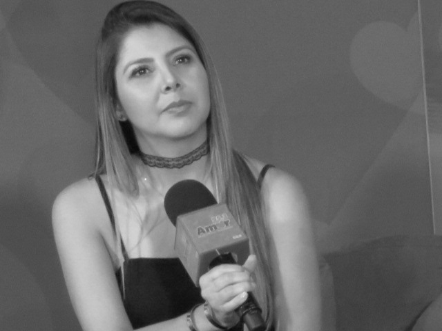 internautaSOY: SANDRA VILLALOBOS UNA REINA CON MICROFONO