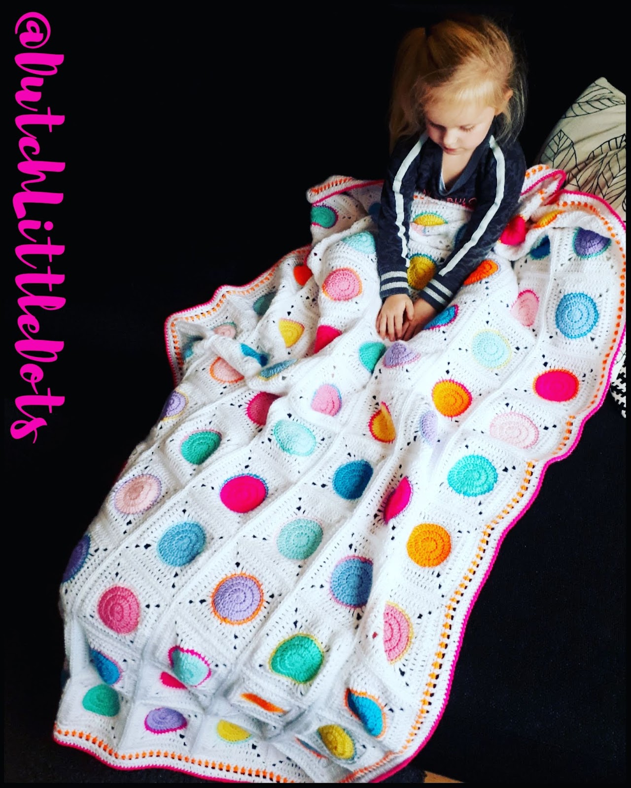 DutchLittleDots - Irene Haakt: Confetti granny deken