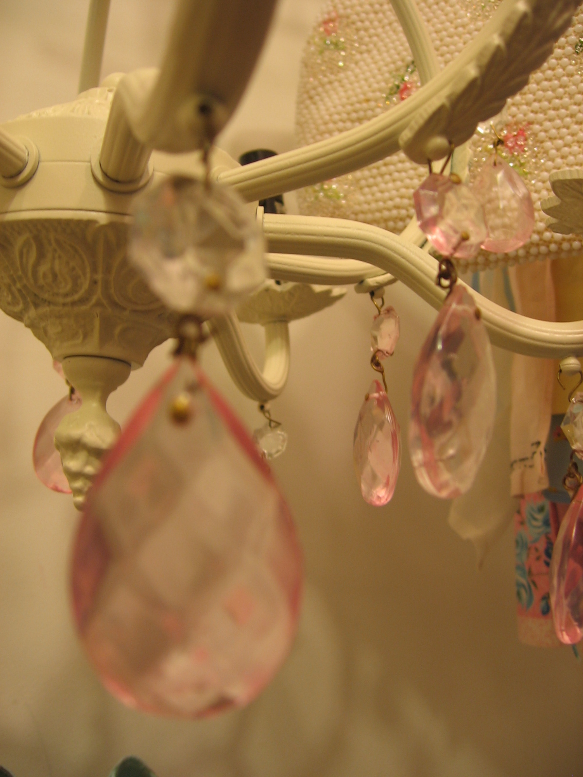MARSHMALLOW CREATIONS: Mod Podge Colored Chandelier Crystals