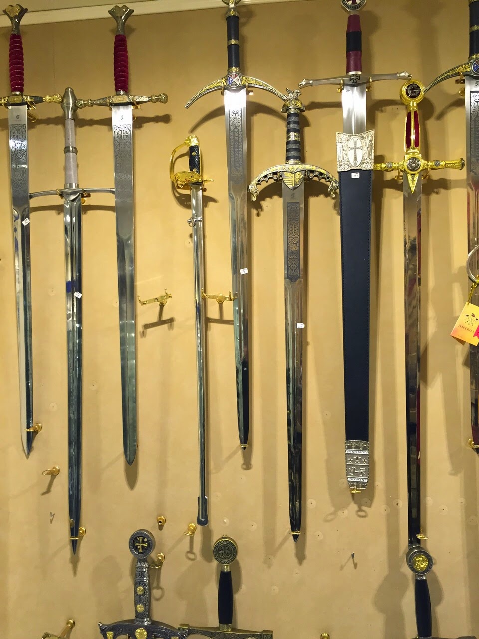 A las orillas del Tajo: Toledo: una historia y tres ases