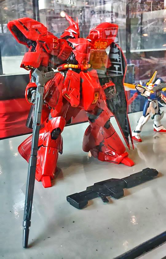 GUNDAM GUY: MG 1/100 Sazabi Ver Ka - On Display @ Gunpla Expo 2013 (GBWC)