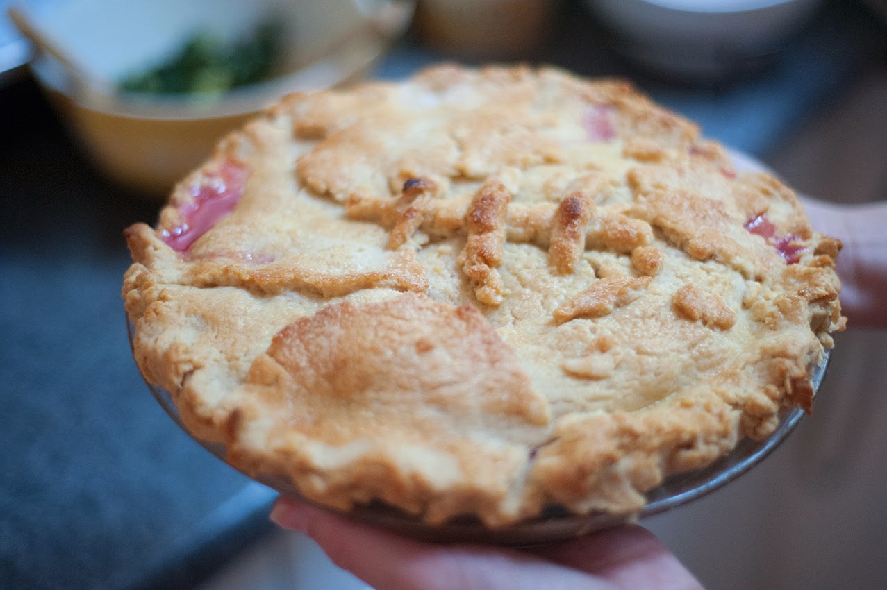 SOUNDING MY BARBARIC GULP!: Old Fashioned Raspberry Pie with Hot Water ...
