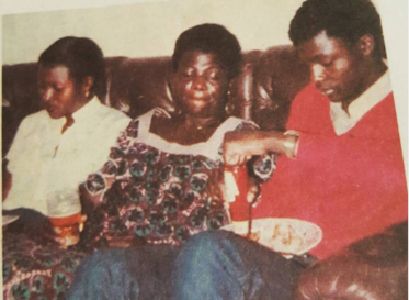 Seal singer Scars,his Children,Unseen mum,Heidi and Erica Packer.