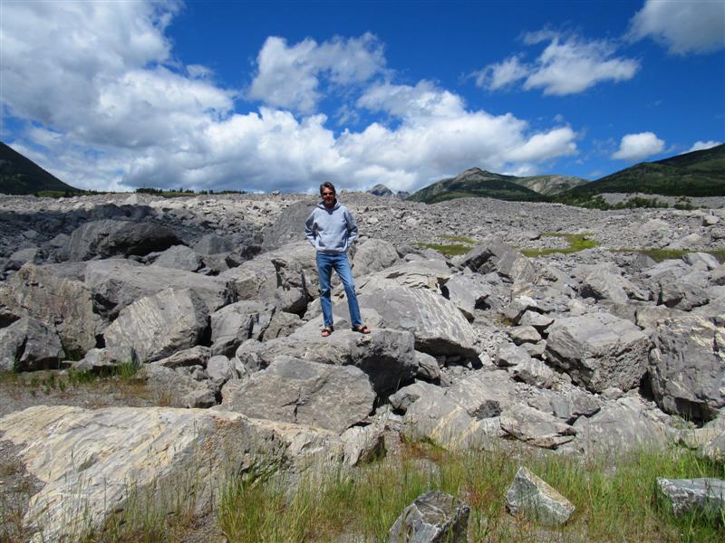 Frank Slide: Canada's Deadliest Rockslide - HAERR TRIPPIN'