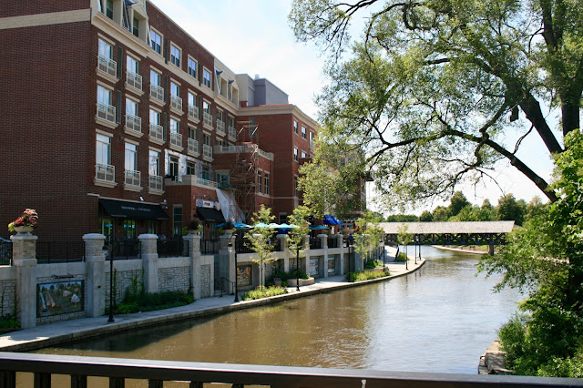 Amy's Creative Pursuits: Naperville Illinois: The Perfect Mix Of City ...