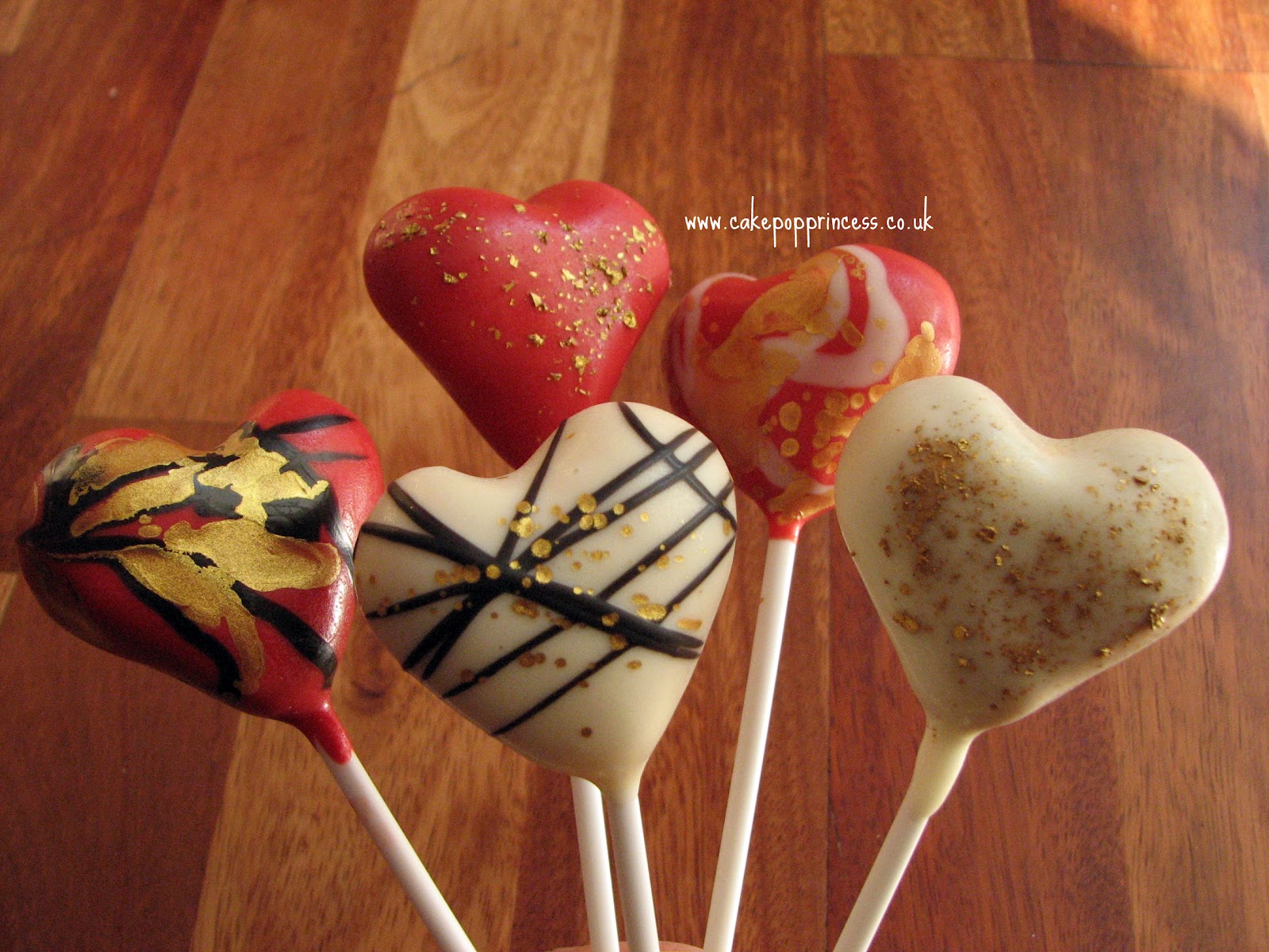 Cake Pop Princess: Making up for lost time - MILLIONS OF MAKES!