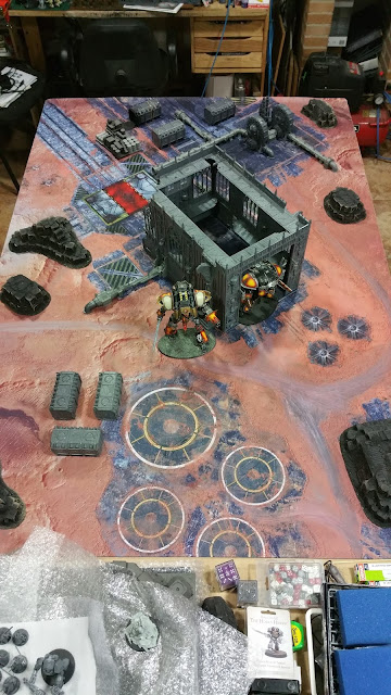 miniwars: Una forja-santuario del Mechanicum en tu casa