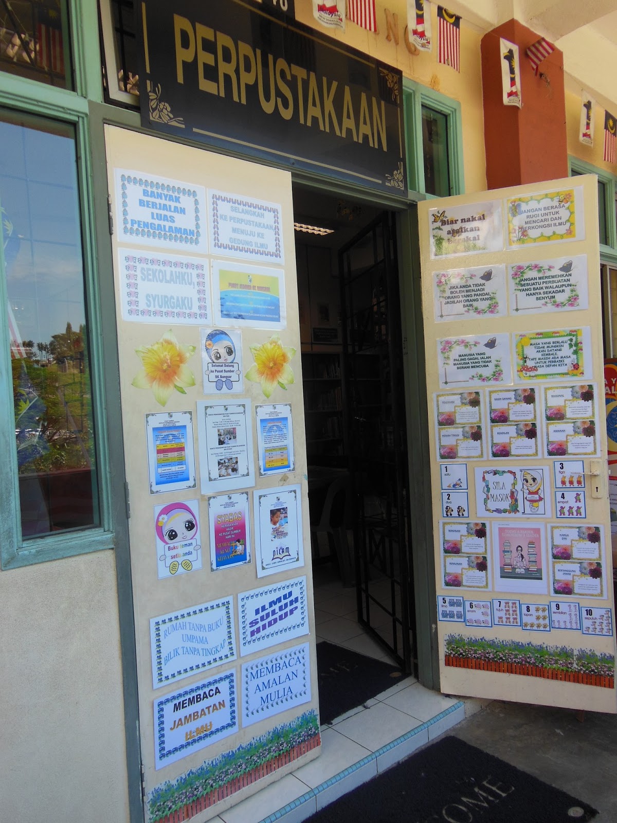 Konsep Terkini 21 Hiasan Pintu Sekolah