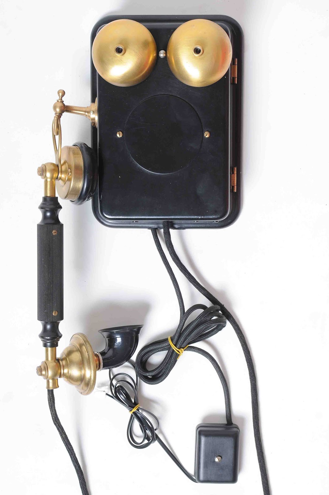 Old Vintage Gallery: Ericsson Wall Telephone Circa 1920-1930 (2)