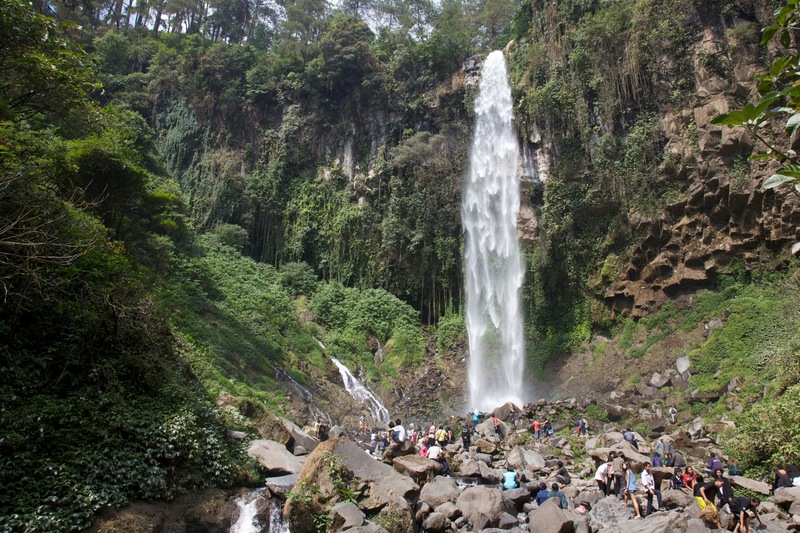 Backpackers Guidance: Tawangmangu Waterfall Indonesia