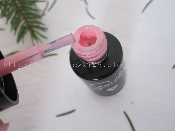 Kosmetyczny Świat Magdaleny : Semilac 047 Pink Peach Milk Piękny ...