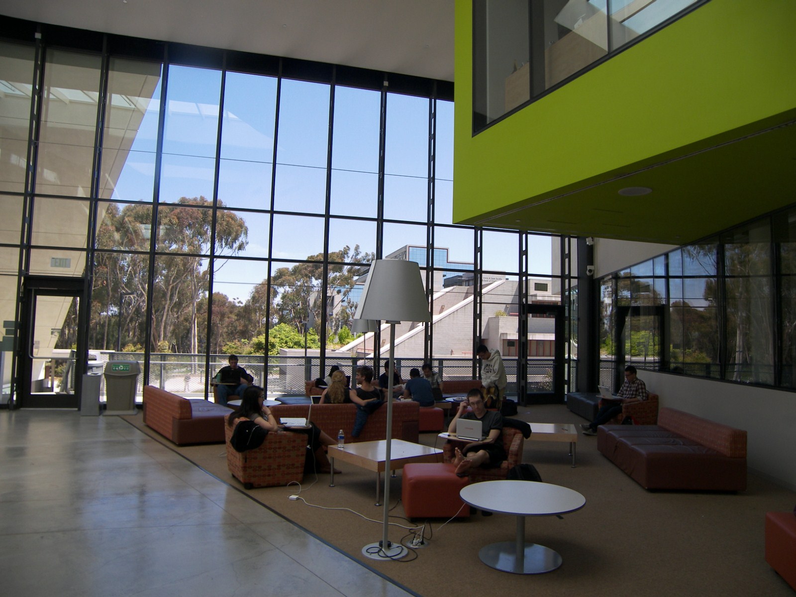 Nuestro viaje de arquitectura 2011: San Diego UCSD PRICE CENTER EAST