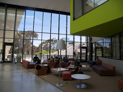 Nuestro viaje de arquitectura 2011: San Diego UCSD PRICE CENTER EAST