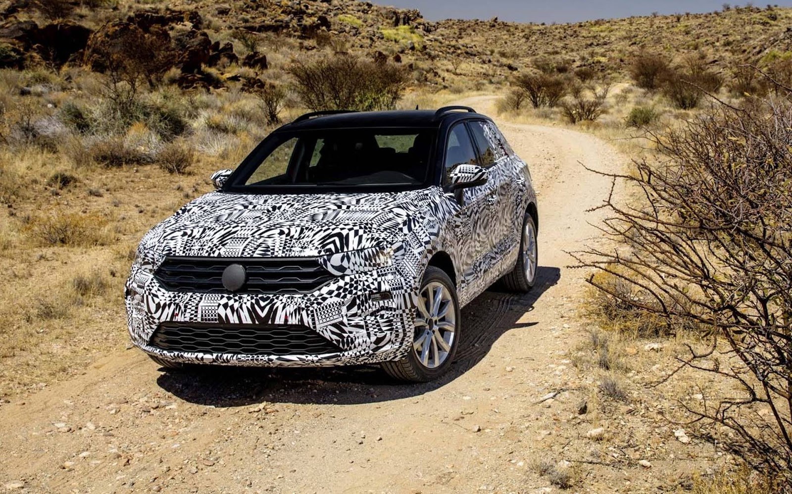 VW Golf T-ROC [SUV]: fotos, preços e especificações