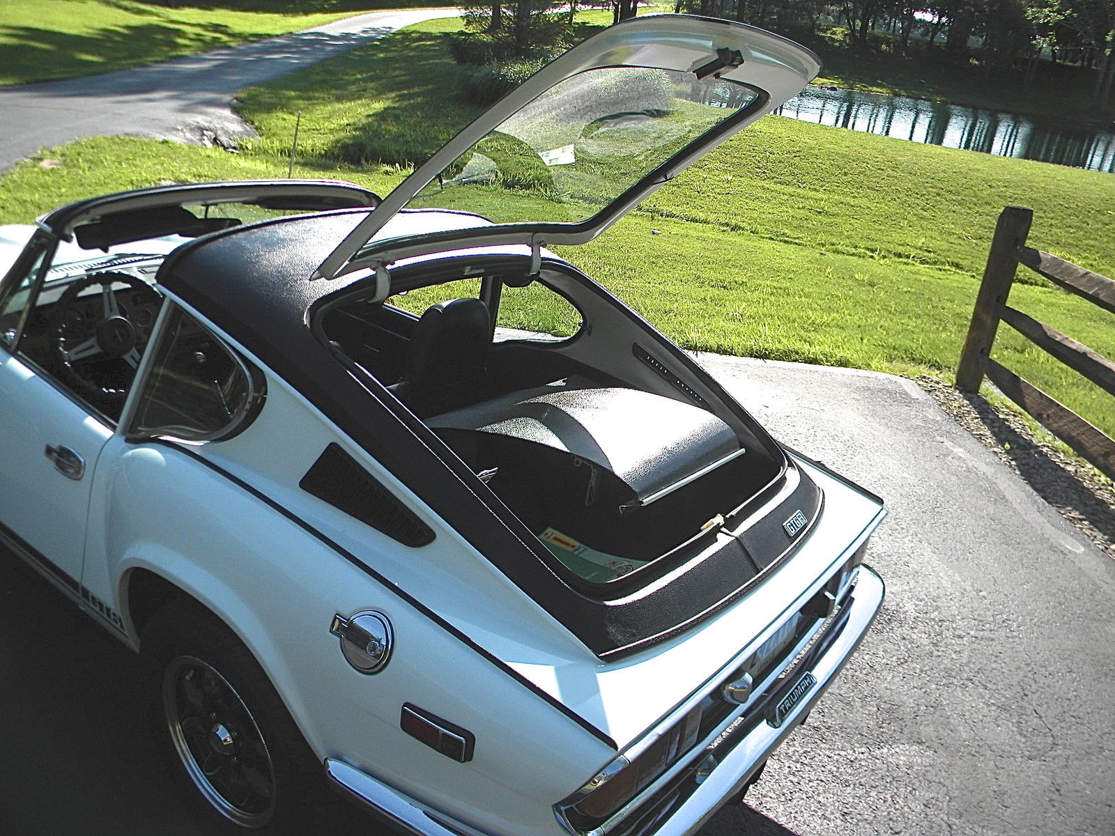 5k: Aftermarket Targa: 1973 Triumph GT6 Mk III - DailyTurismo