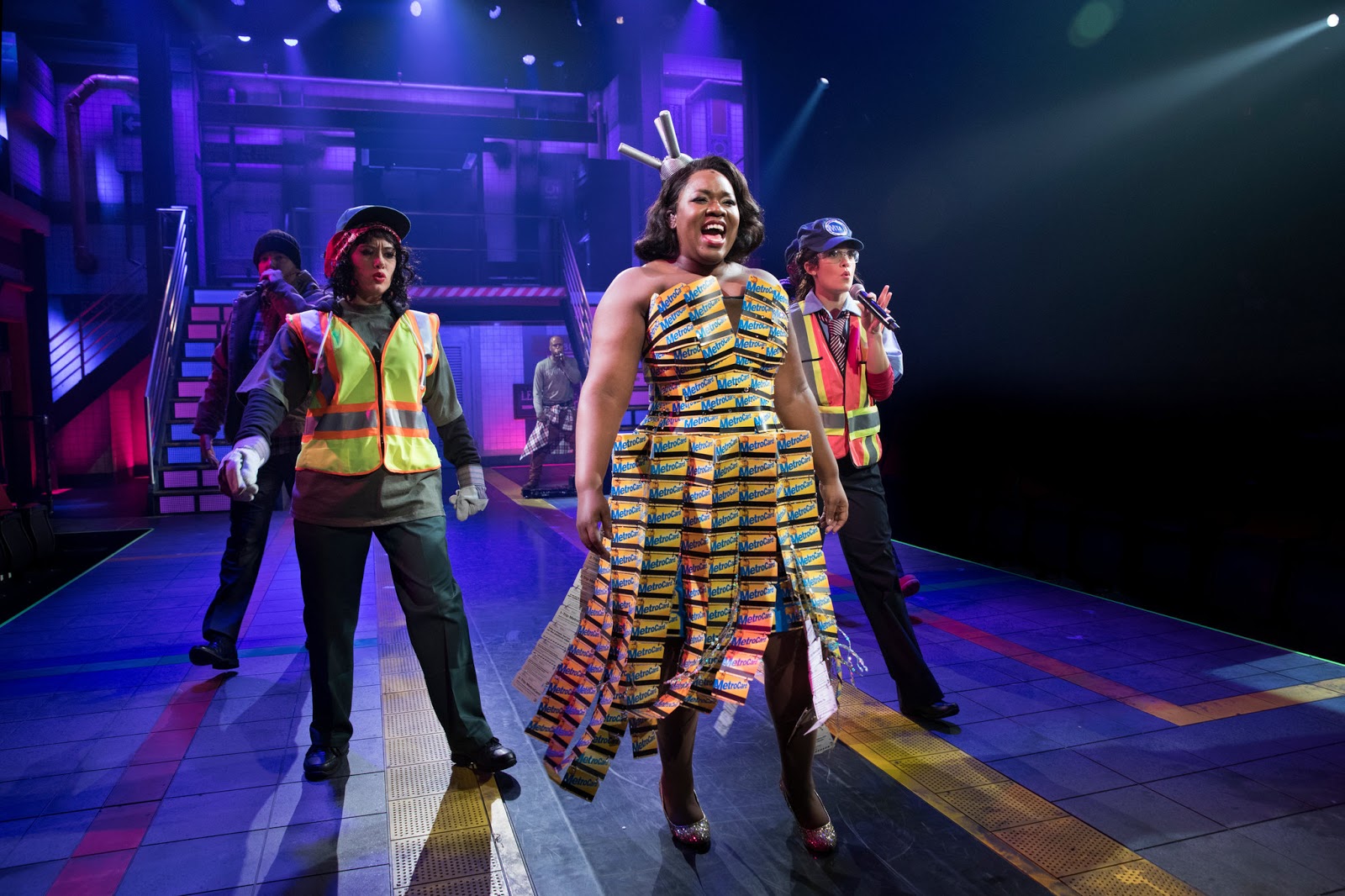 Stu on Broadway: Review of "In Transit"