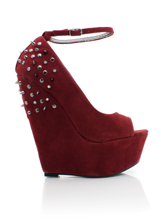 TREND TUESDAY: SPIKE/ STUDDED SHOES!!! - SAMTYMS