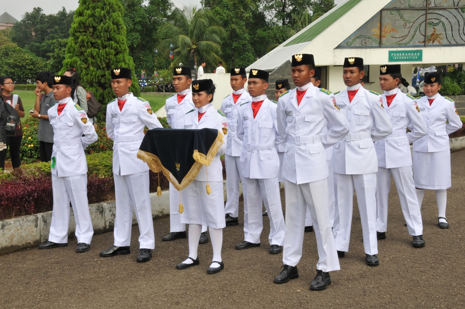 Paskibra SMA Negeri 61 Jakarta: Creativity of Paskibra ( CROPS) SMA ...