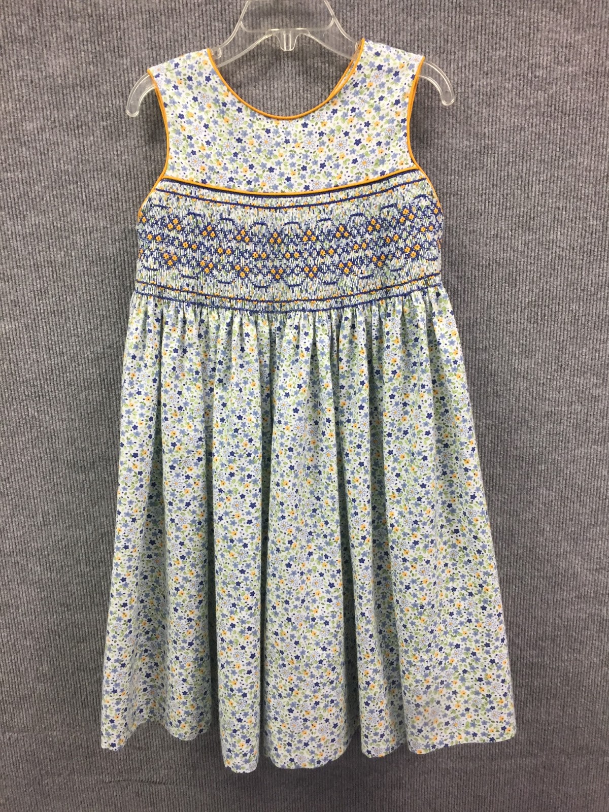 MidnightOilSmockers: October AND November Sew & Share