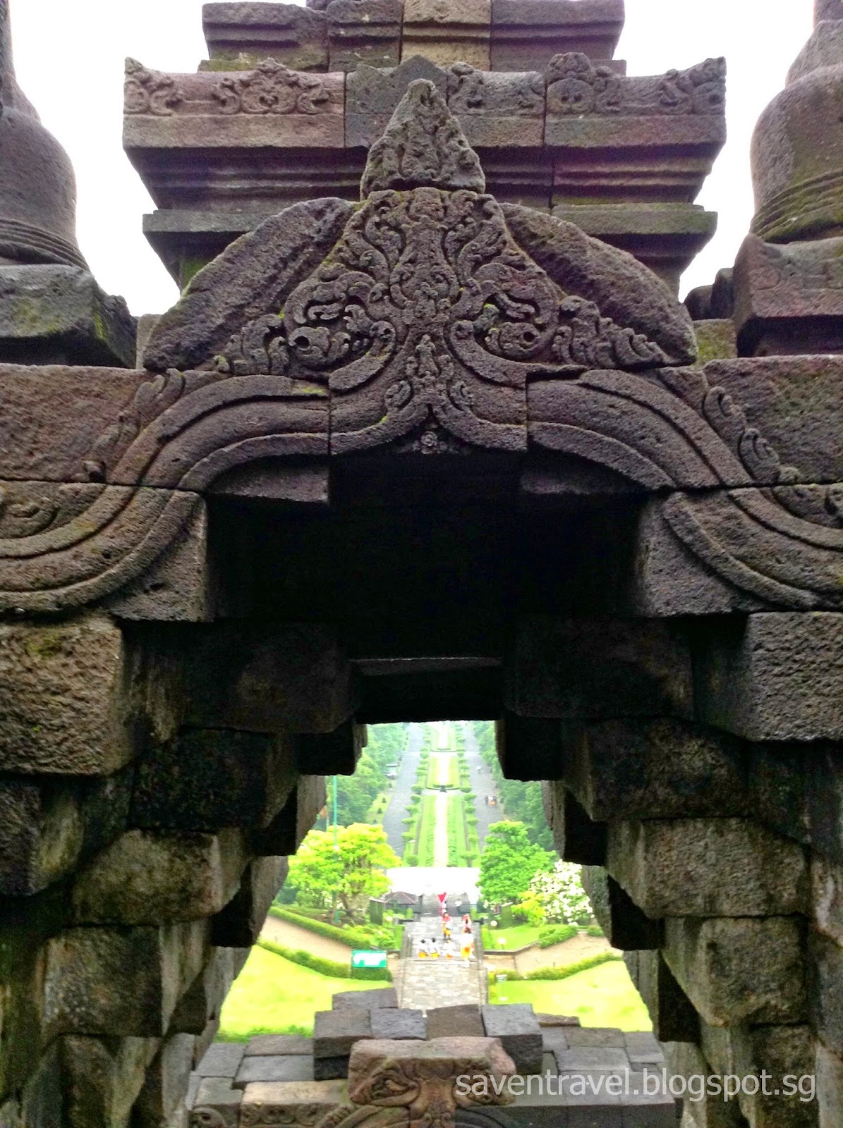 Save & Travel: Borobudur La Grande Temple