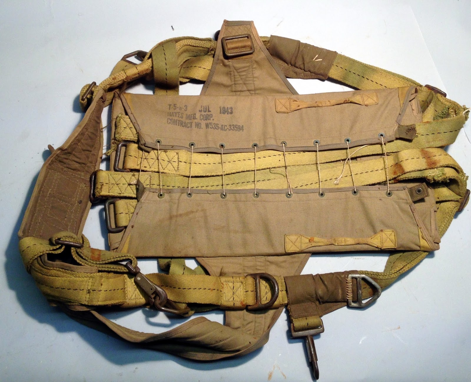 SOUVENEZ-VOUS 44: PARACHUTE T5