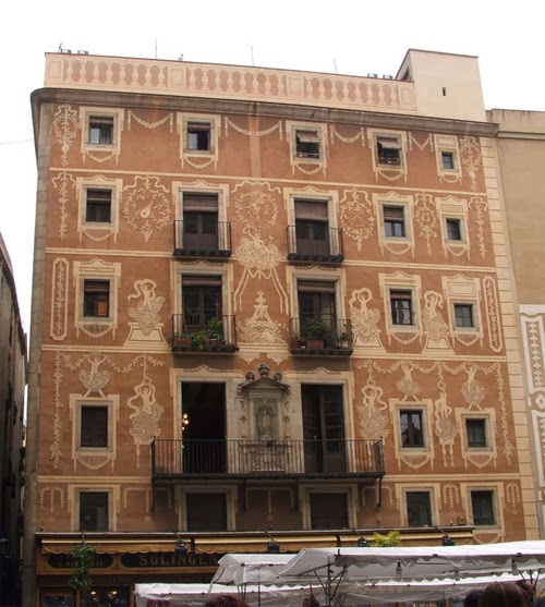 ART ALS CARRERS DE BARCELONA: ESGRAFIATS