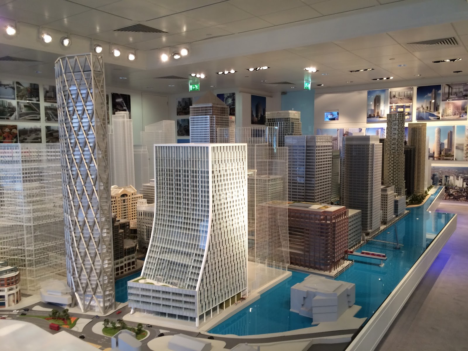 Cube Cities Blog: Visit to One Canada Square @ Canary Wharf