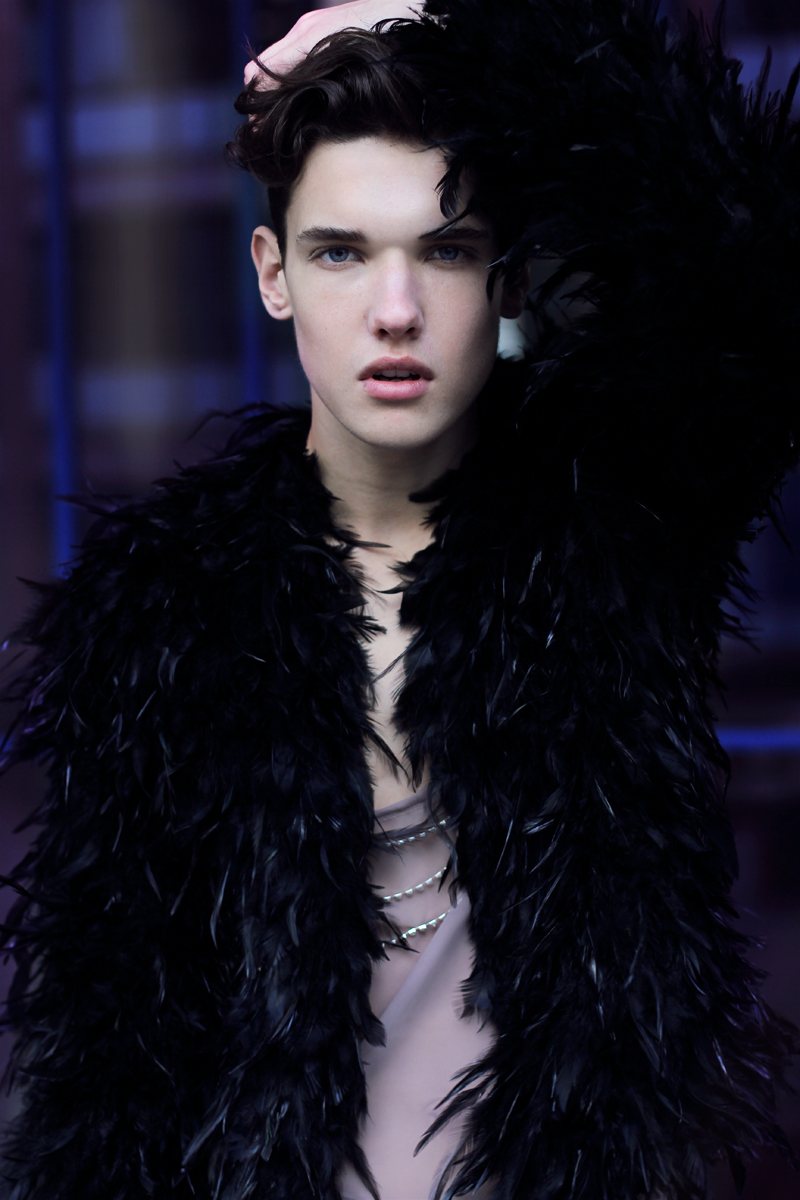 newfashion: Feathers and Doom