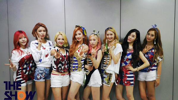 SNSD 'Party' with first win at 'The Show' | Daily K Pop News