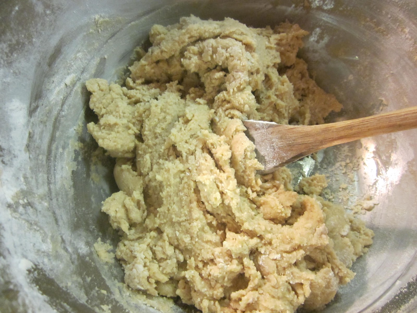 Dimples & Delights: Mom's Garbage Cookies