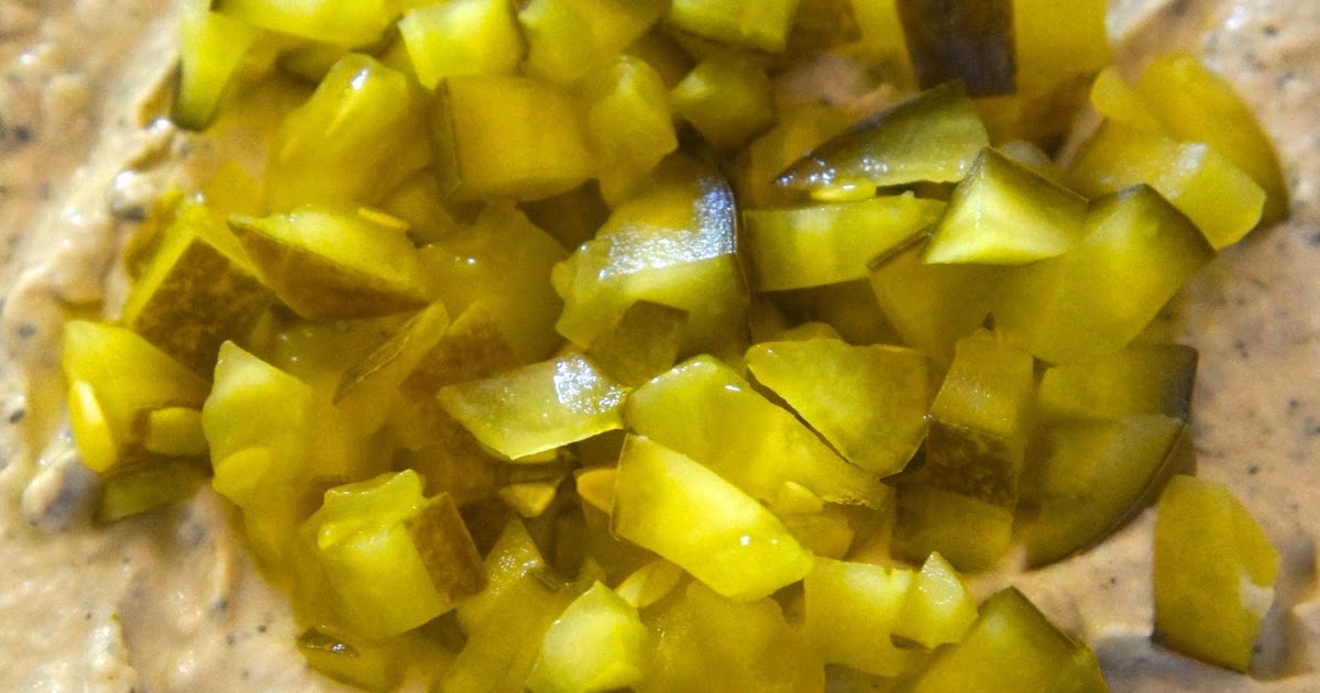 Savory Sweet and Satisfying: Dill Pickle Humus