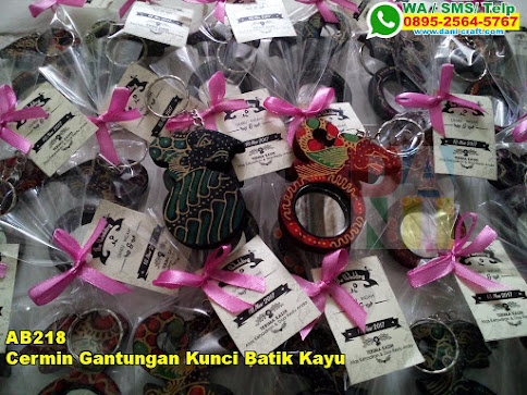 Cermin Gantungan Kunci Batik Kayu | Souvenir Pernikahan