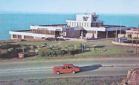 Sexton's Travels: " HOTEL SEVENTY DEGREES" COLWYN BAY NORTH WALES BACK ...