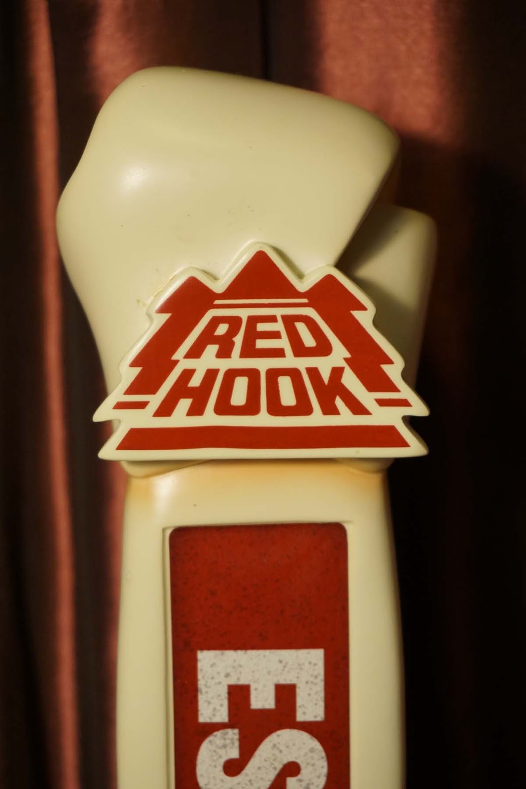 Tap Handle #530: Redhook - ESB