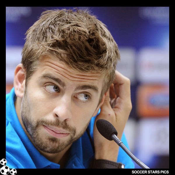 Soccer Stars Pics: Gerard Pique Barcelona