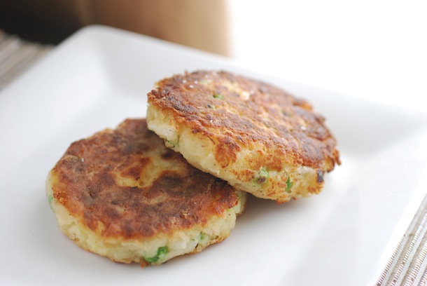 Colcannon Cakes with Smoked Salmon (Fried Mashed Potato Cakes) - Always ...