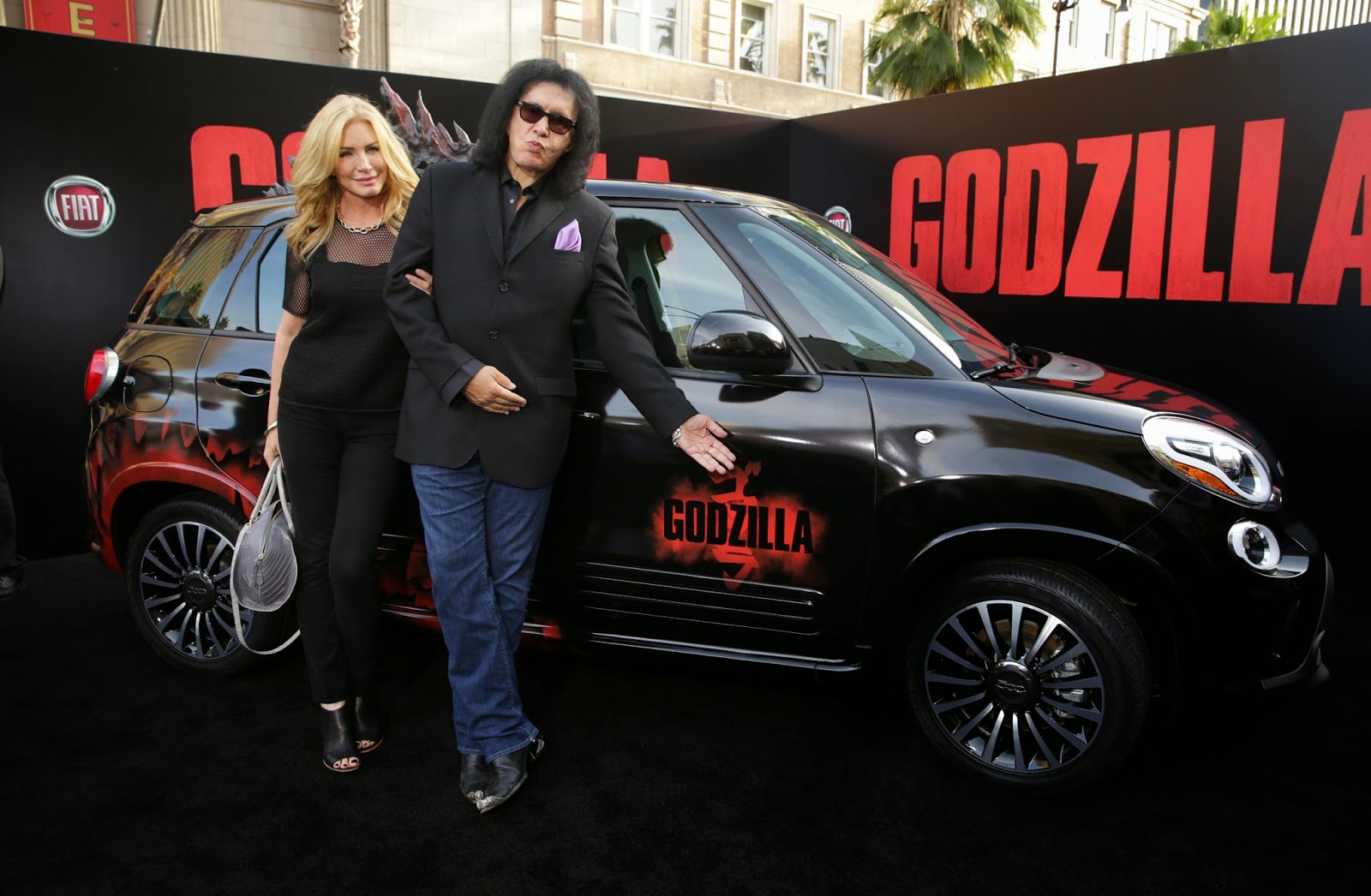 Allie's Entertainment Blog: Check Out Images from the Black Carpet ...